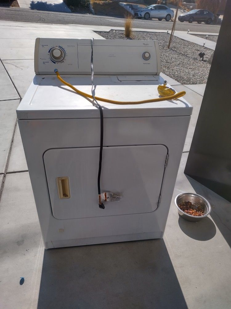 Dryer for Sale in Desert Hot Springs, CA - OfferUp