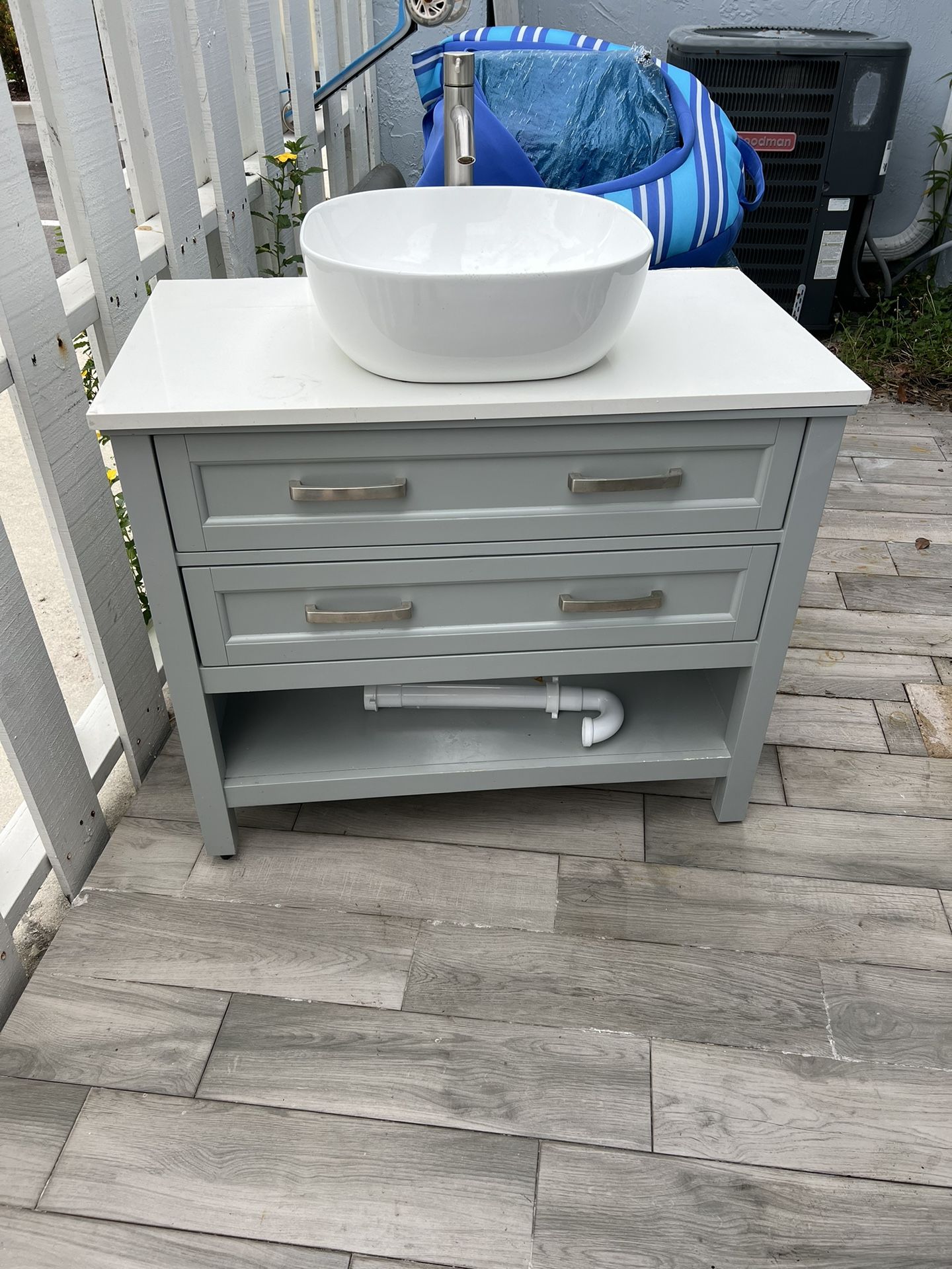 36x20 Cabinet Vanity for Sale in Deerfield Beach, FL - OfferUp