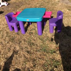 Little tikes table and chairs vintage store
