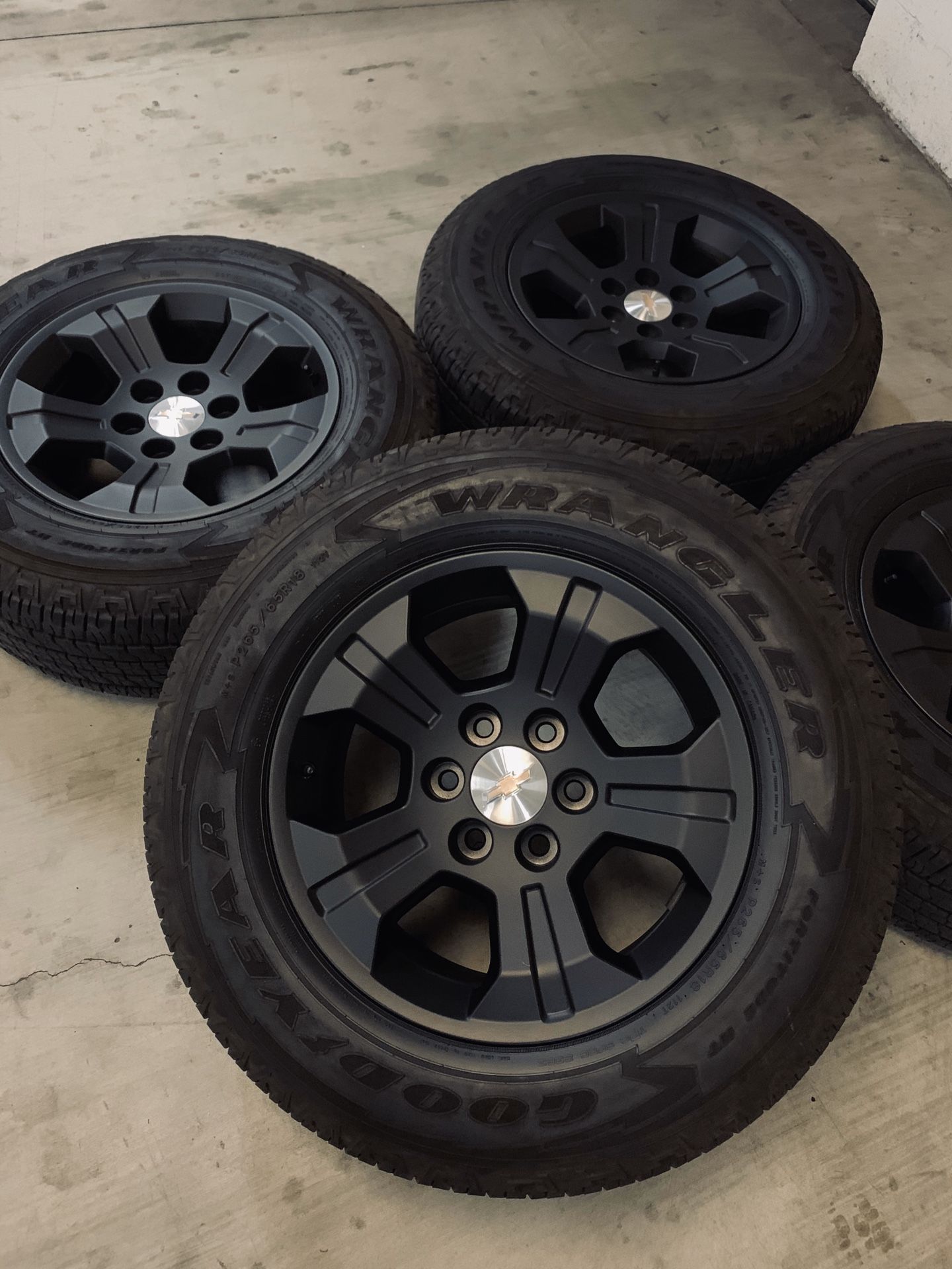 2018 Chevrolet Silverado Z71 Wheels Rims Tires Rines 18” OEM FACTORY ...