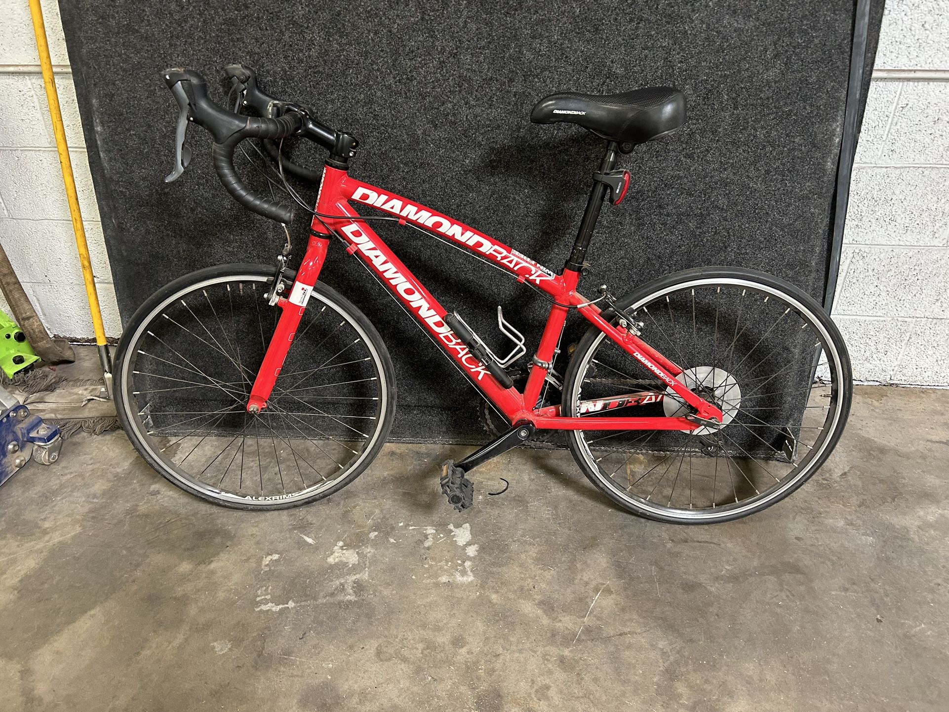 Diamondback Youth Road Bike for Sale in Mesa, AZ - OfferUp