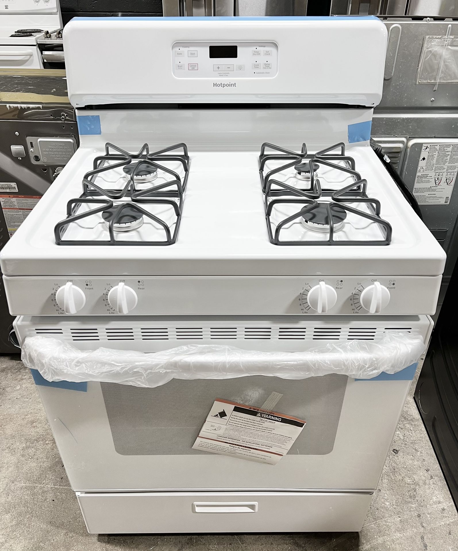 NEW GAS Range WHITE for Sale in East Hartford, CT - OfferUp