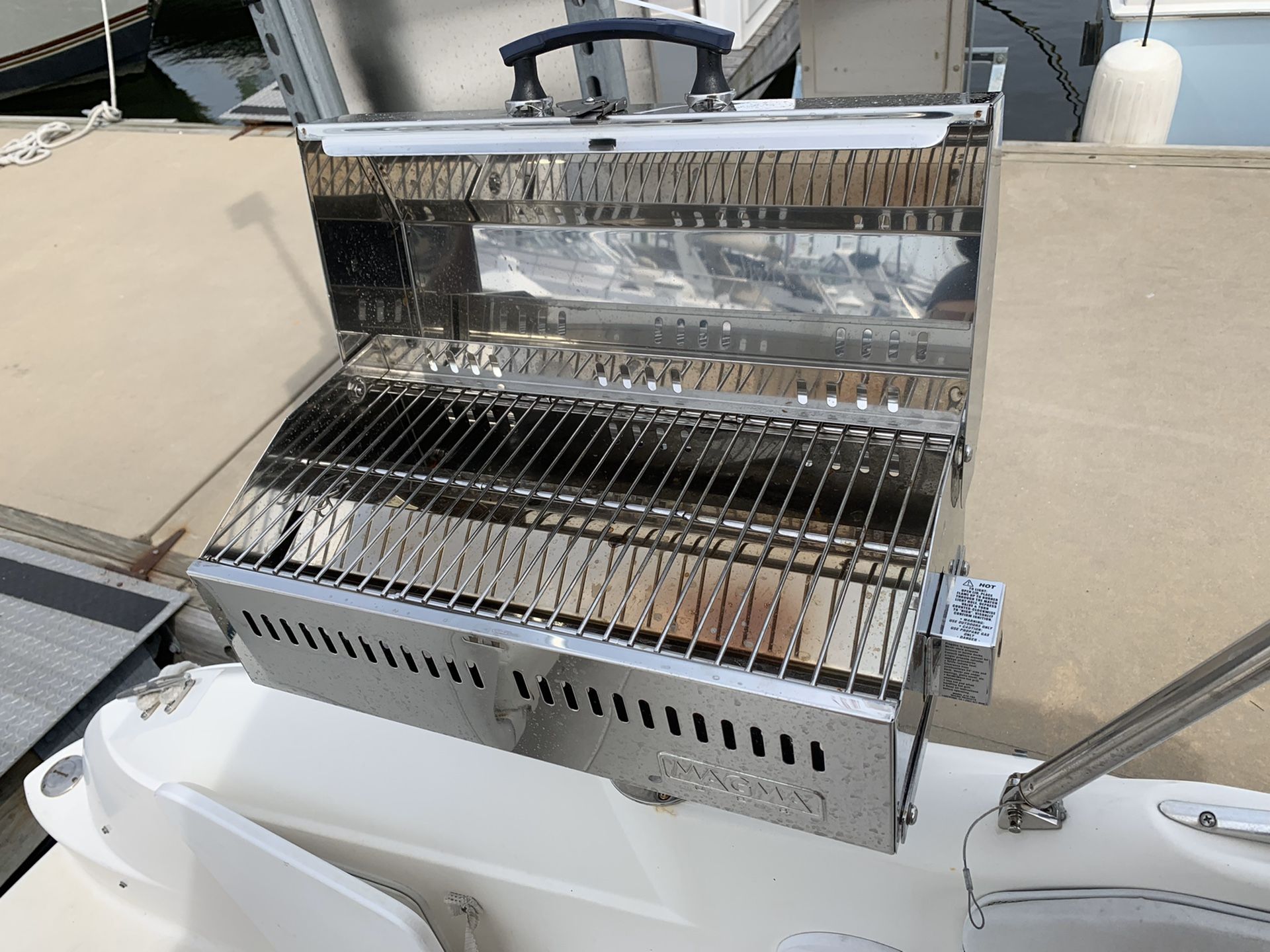 1998 LARSON 244 cabrio 24 ft for Sale in Boston, MA - OfferUp