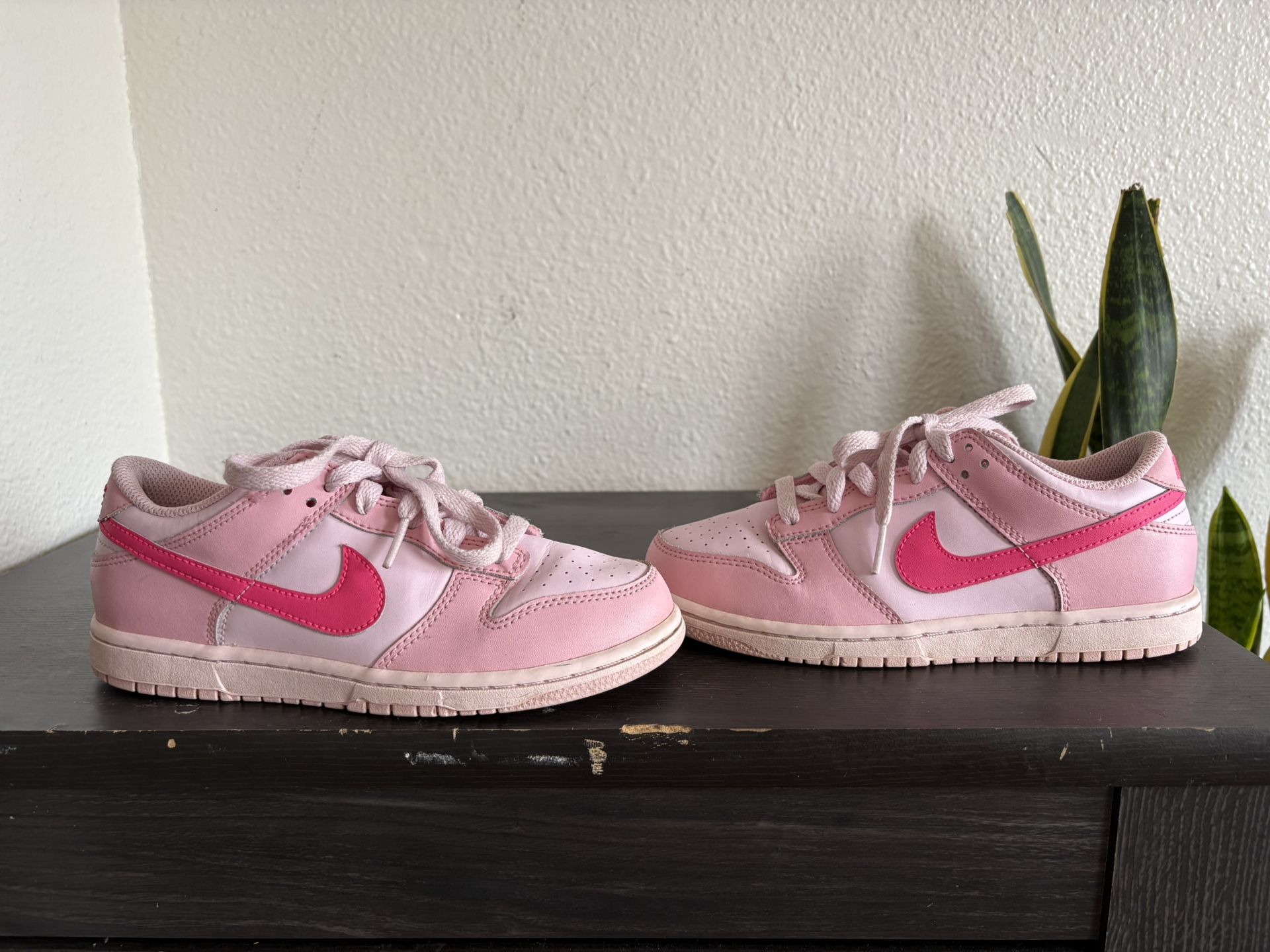 Triple Pink Dunks for Sale in Fontana, CA - OfferUp