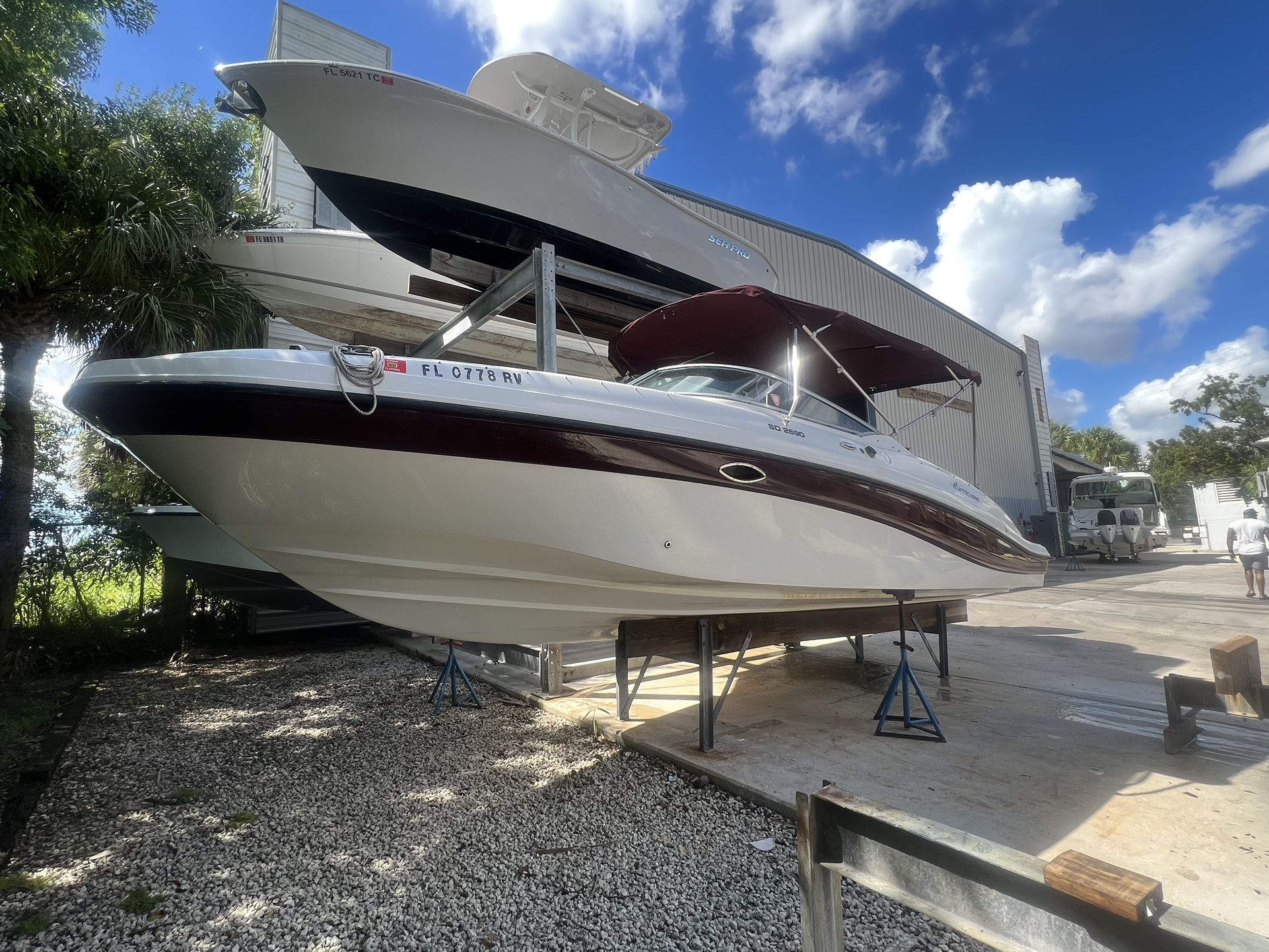Hurricane SD 2690 OB for Sale in Fort Lauderdale, FL - OfferUp