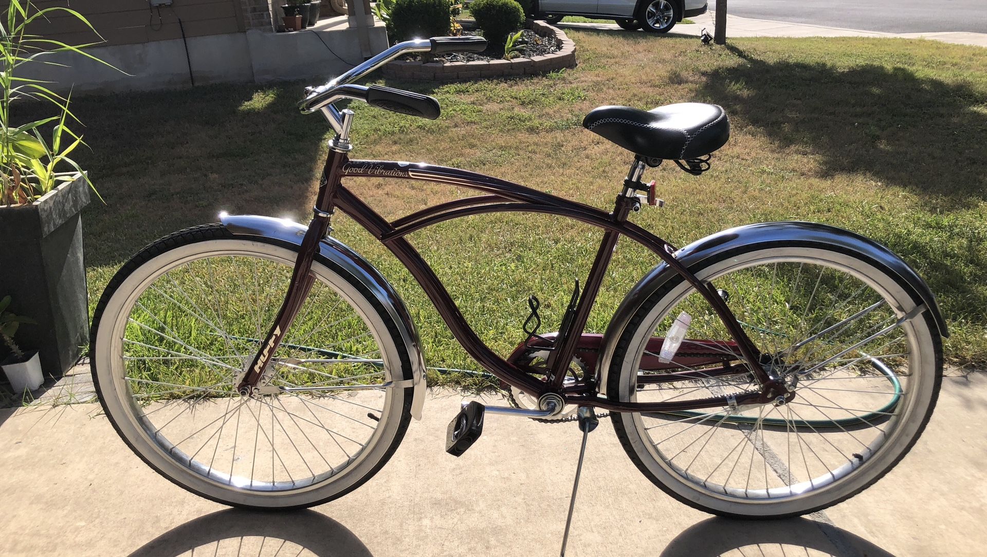 Vintage Huffy Cruiser Bike for Sale in San Antonio, TX - OfferUp
