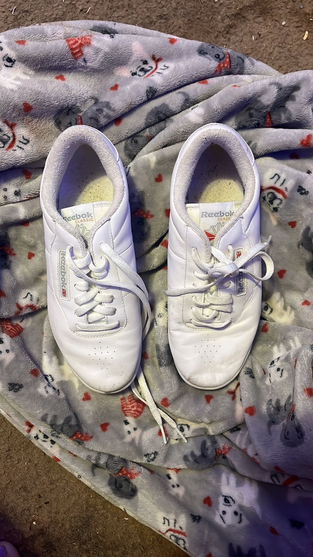 Reebok classic, size 9 for Sale in Rayne, LA - OfferUp