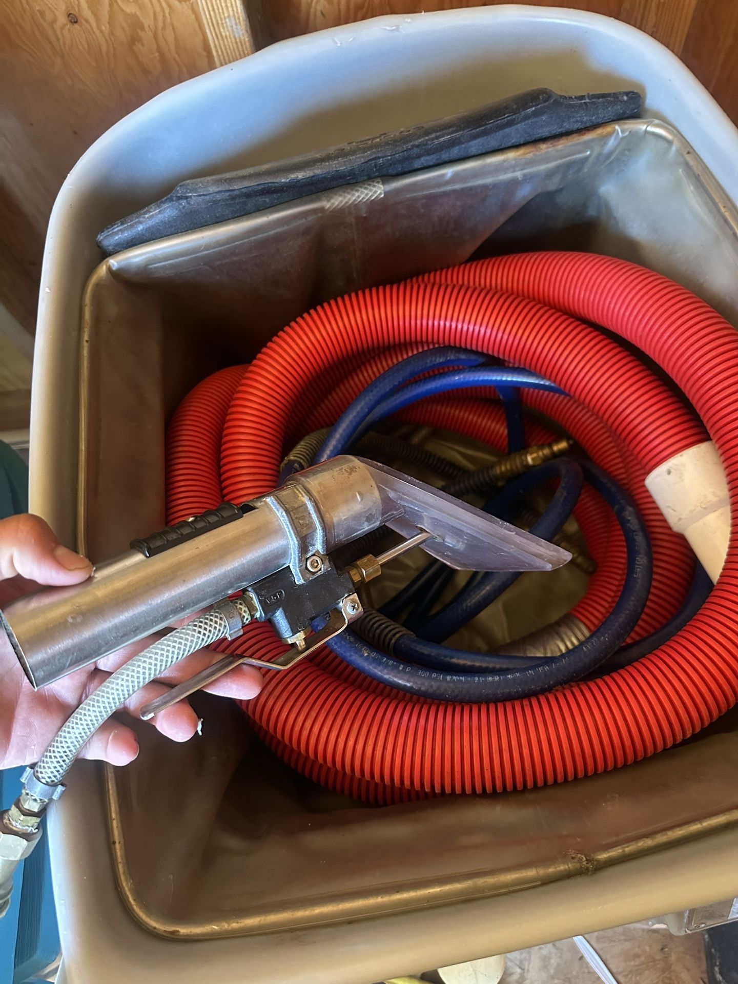 Hot Water Extractor/ Extractor De Agua Caliente for Sale in Los Banos, CA - OfferUp