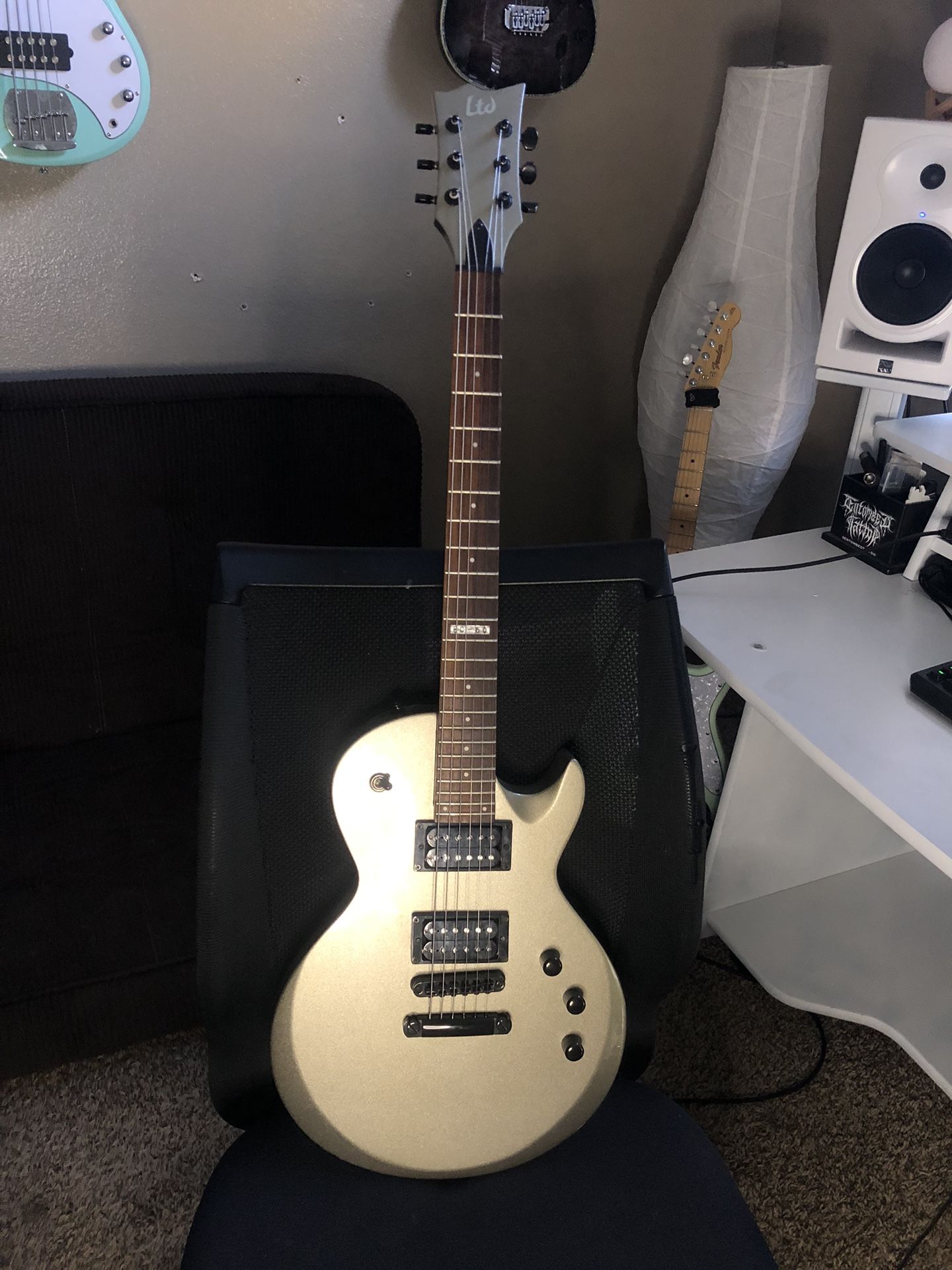 ESP LTD EC50 ELECTRIC GUITAR for Sale in North Las Vegas, NV - OfferUp