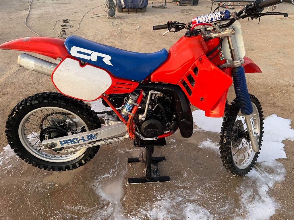 1985 Honda CR250 for Sale in Willow Springs, CA - OfferUp