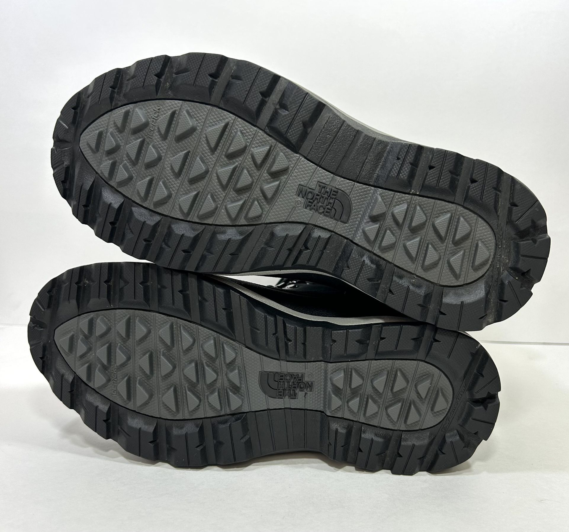 The North Face Black & Zinc Grey Waterproof Chilkat 400 Boot Size: 6.5 ...