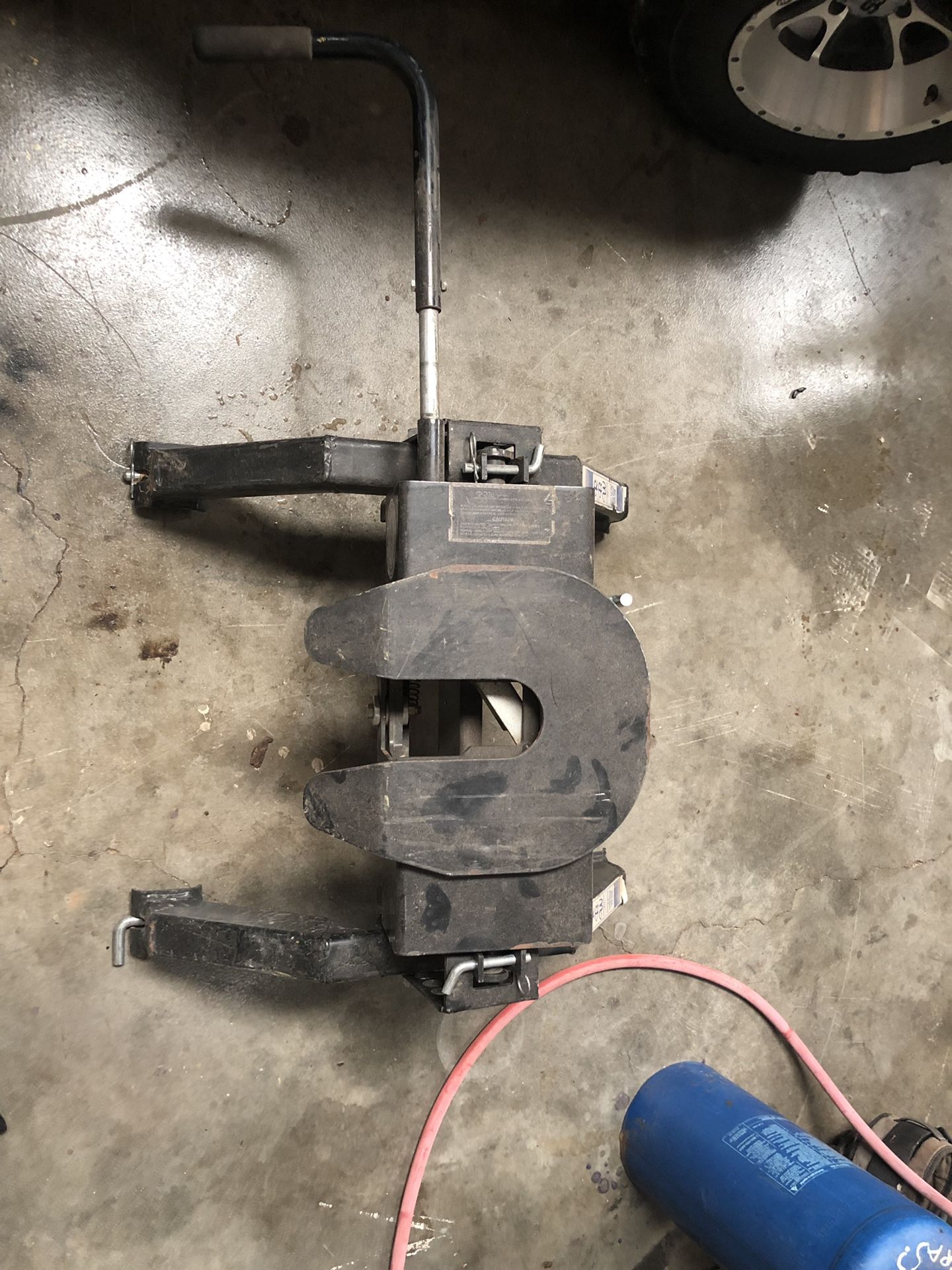 5th wheel hitch, 15K Lil-rock’r RBW for Sale in Banning, CA - OfferUp