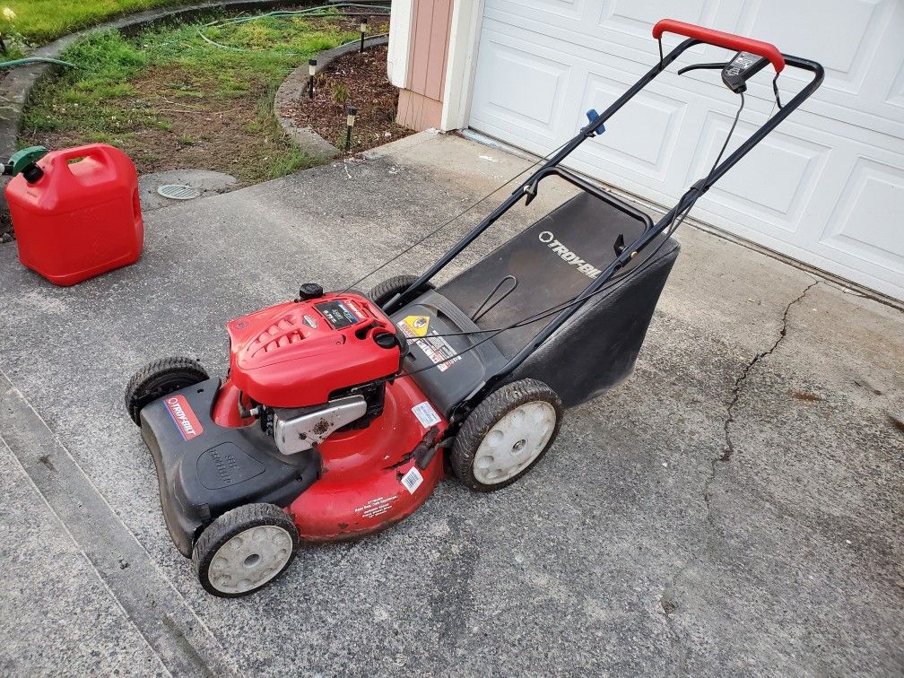 Troy-bilt 6.75hp z start lawnmower for Sale in Spanaway, WA - OfferUp