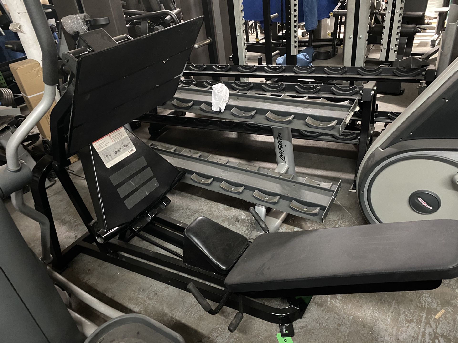 Cybex Leg Press for Sale in Miami, FL - OfferUp