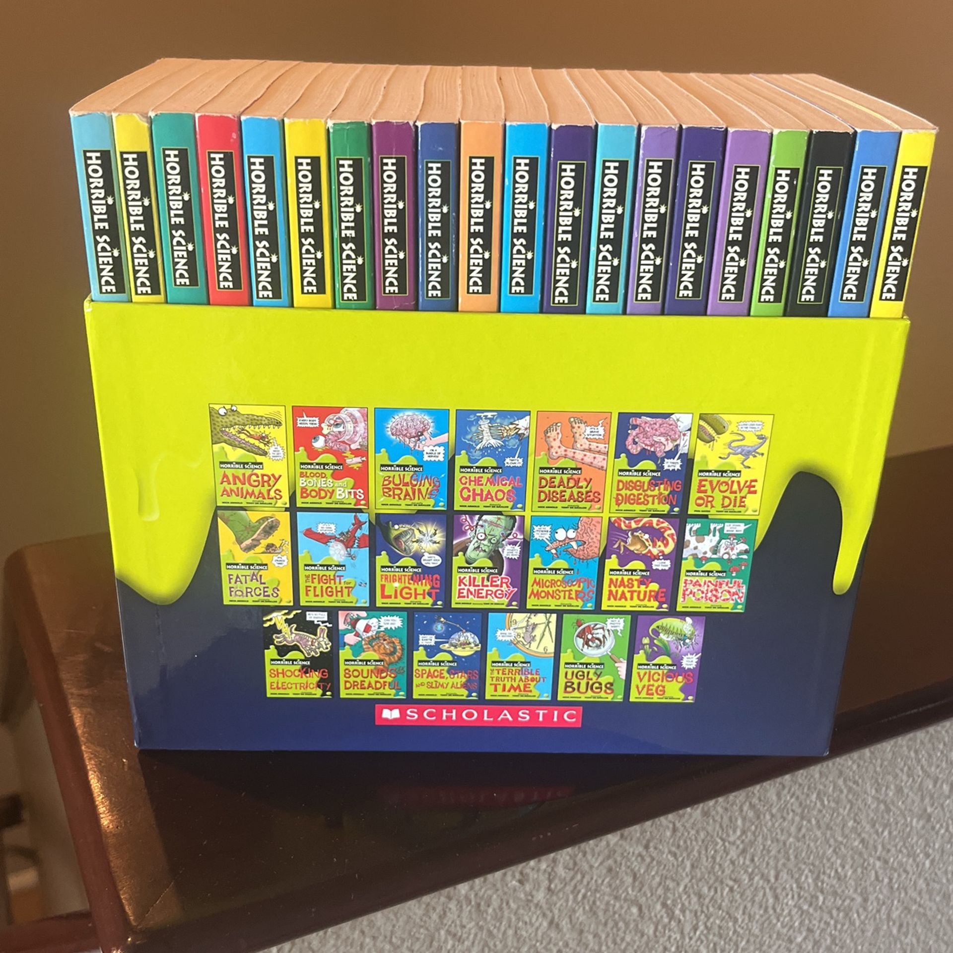 Horrible Science 20 Book Collection for Sale in Anaheim, CA - OfferUp