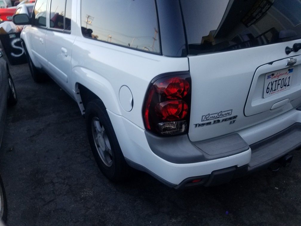 Chevy trail blazer,parting out for Sale in Modesto, CA - OfferUp