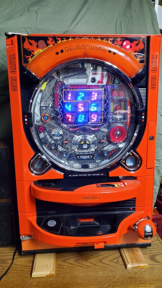 Taiyo Elec Pachinko Machine electric. Powers up... for Sale in ...