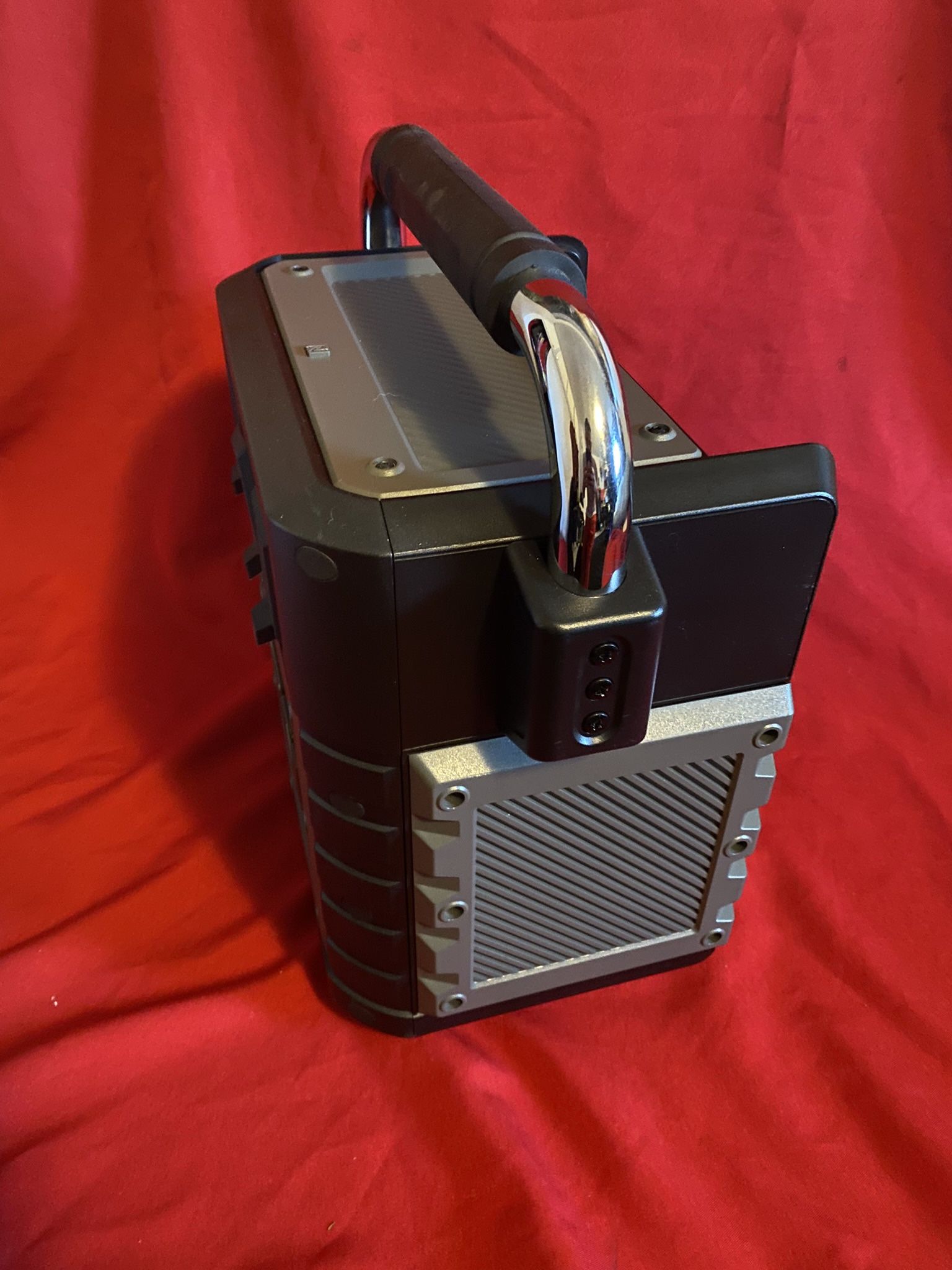 ION Job Rocker Max Bluetooth Portable Speaker w/LED Lights for Sale in ...