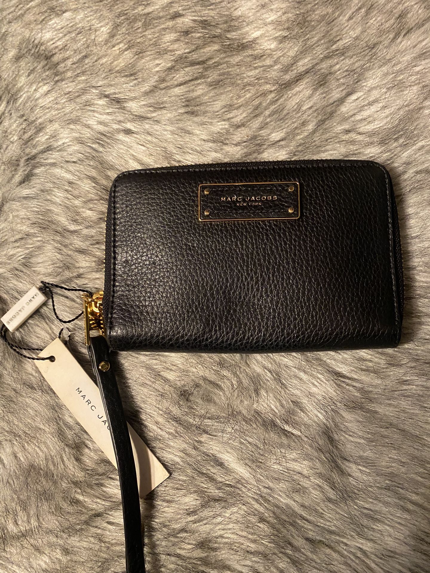 New Marc Jacobs Wallet for Sale in Caldwell, ID - OfferUp