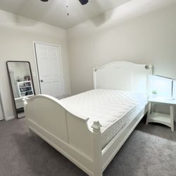 Used pottery barn bed store