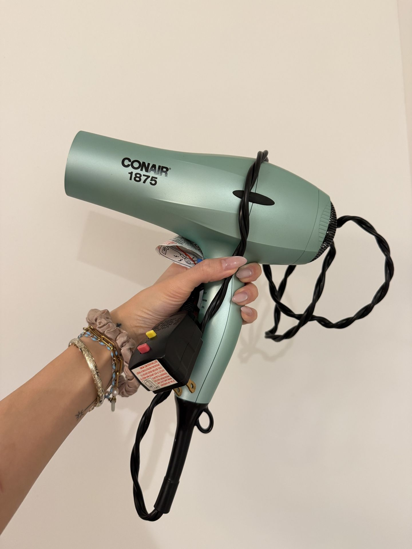 Conair Blowdryer for Sale in San Antonio, TX - OfferUp