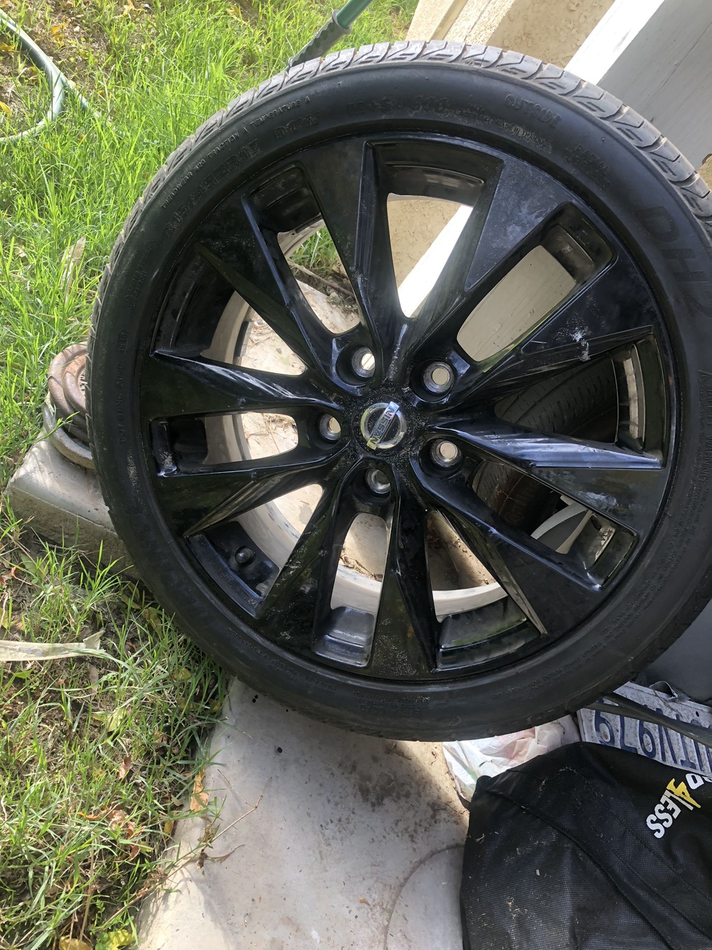 OEM NISSAN WHEELS / RIMS 5x114 MIDNIGHT EDITION for Sale in Norco, CA ...