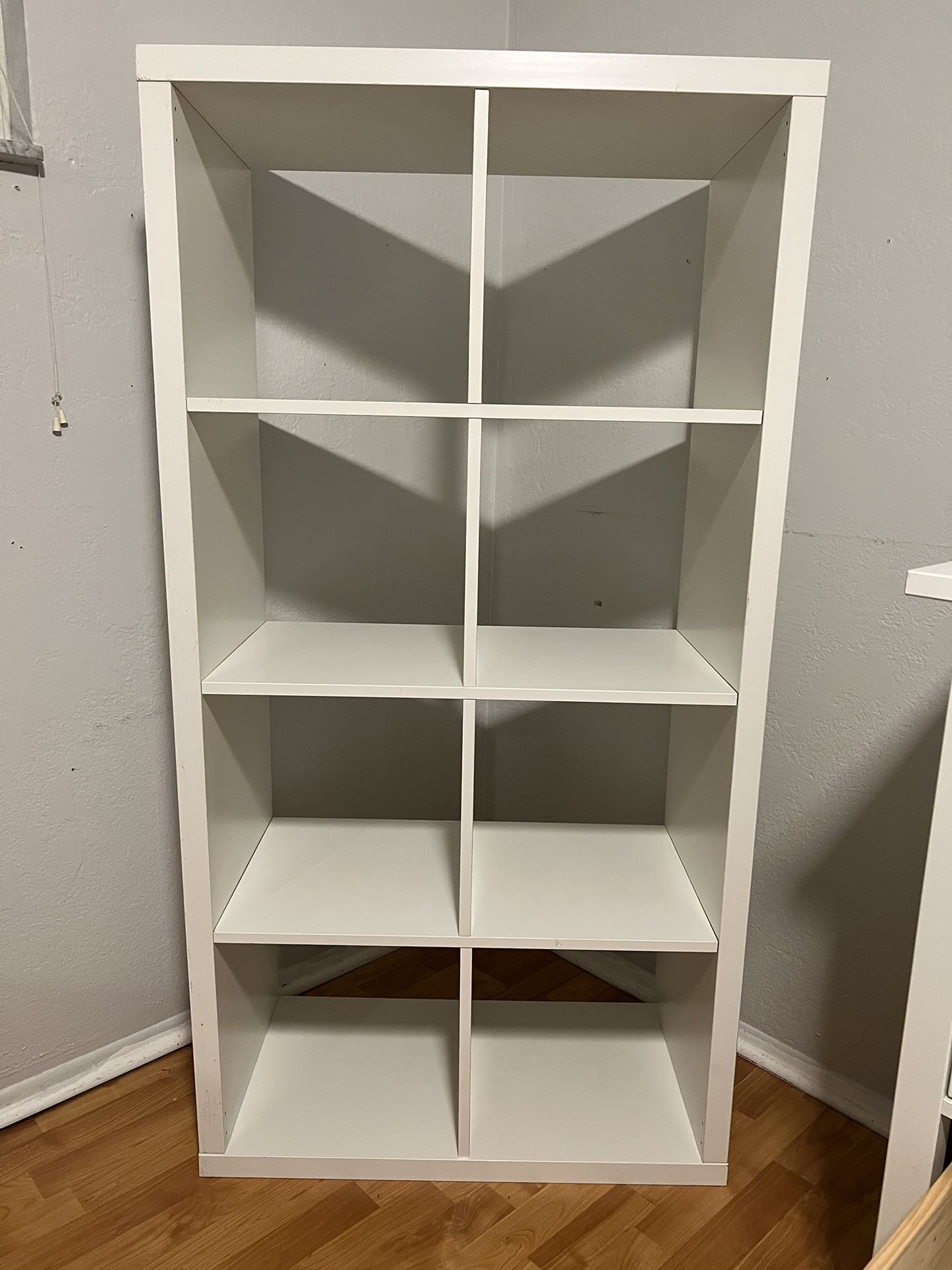 WHITE IKEA NICHE IN GREAT CONDITION for Sale in Lake Worth, FL - OfferUp