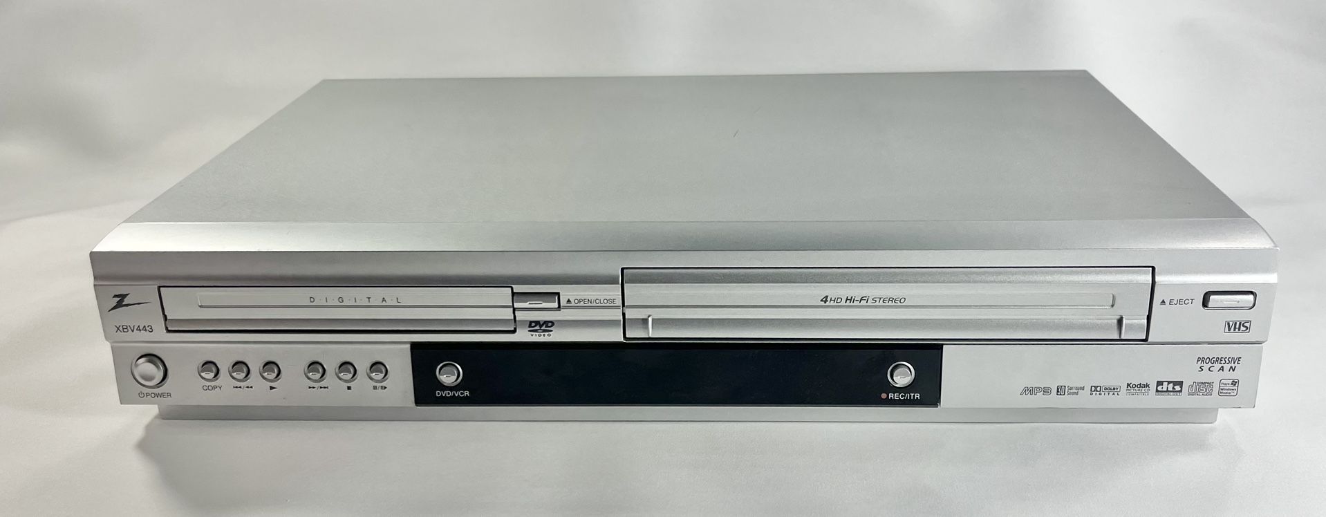 Vintage Zenith XBV443 DVD/VCR Combo Player Silver Tested for Sale in ...