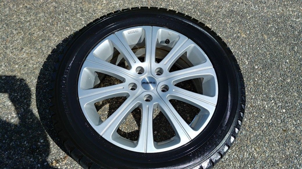MOMO 17 in. WIN2 Wheels w/ Yokohama Winter Tires for Sale in Mill Creek ...