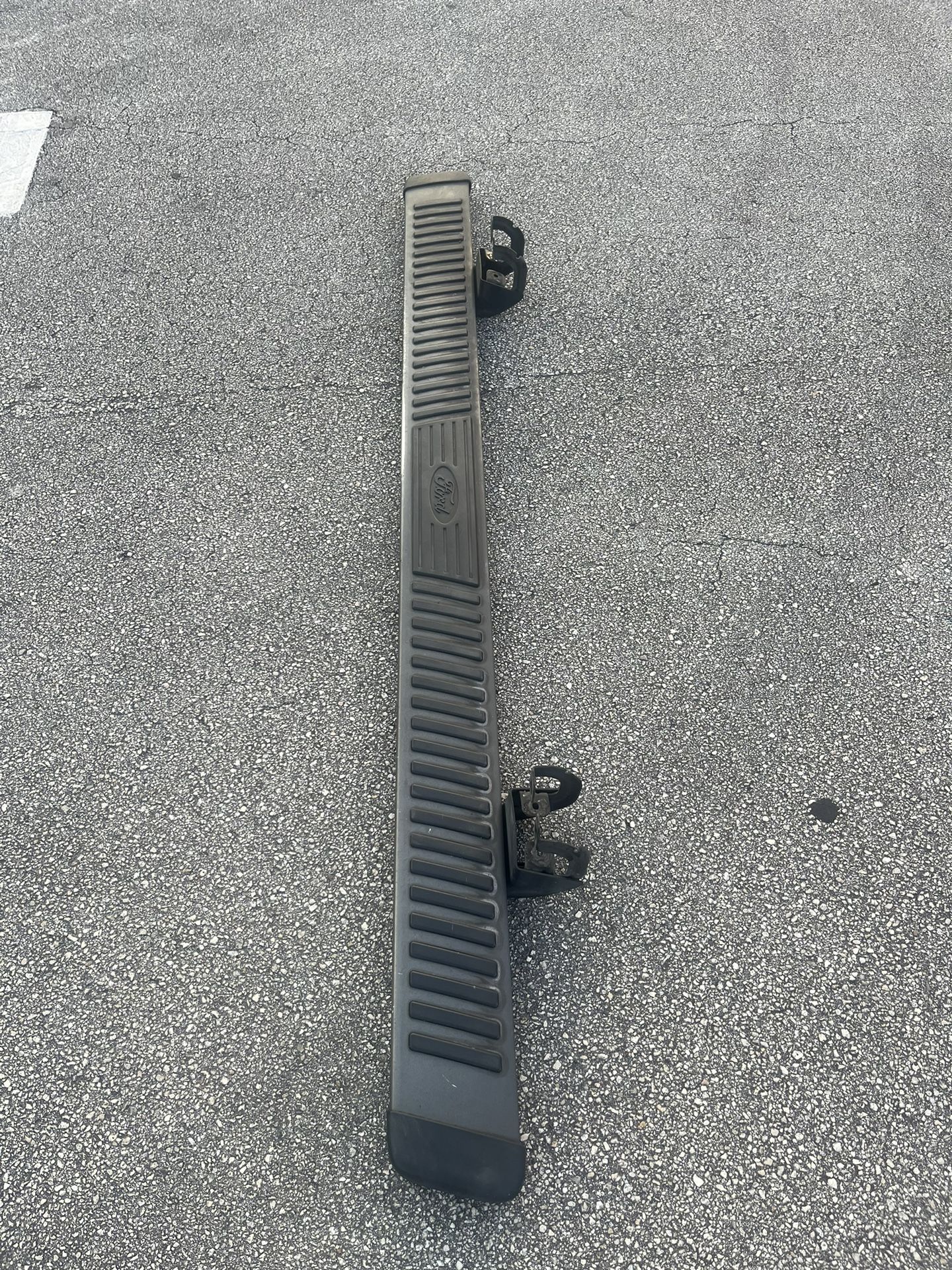 Ford F150 Driver side step rail for Sale in Miami, FL - OfferUp