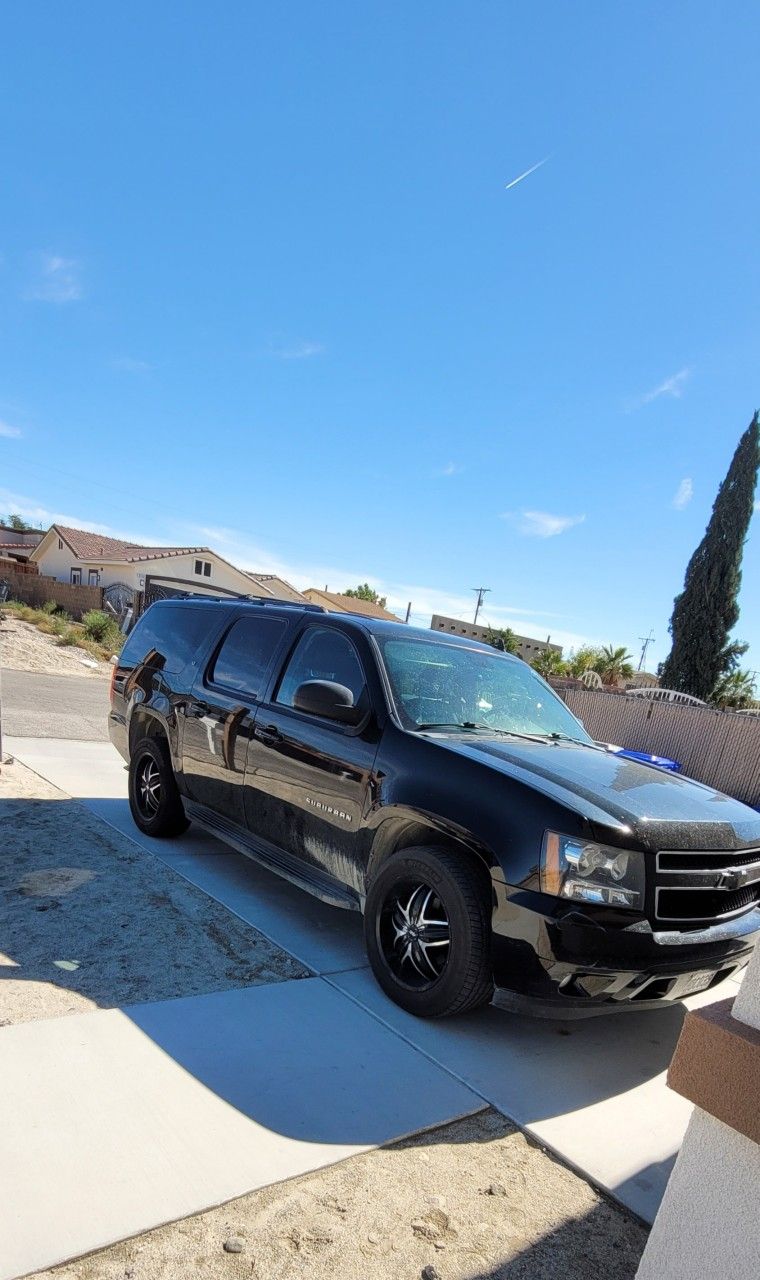 2012 Chevrolet Suburban for Sale in Mecca, CA - OfferUp