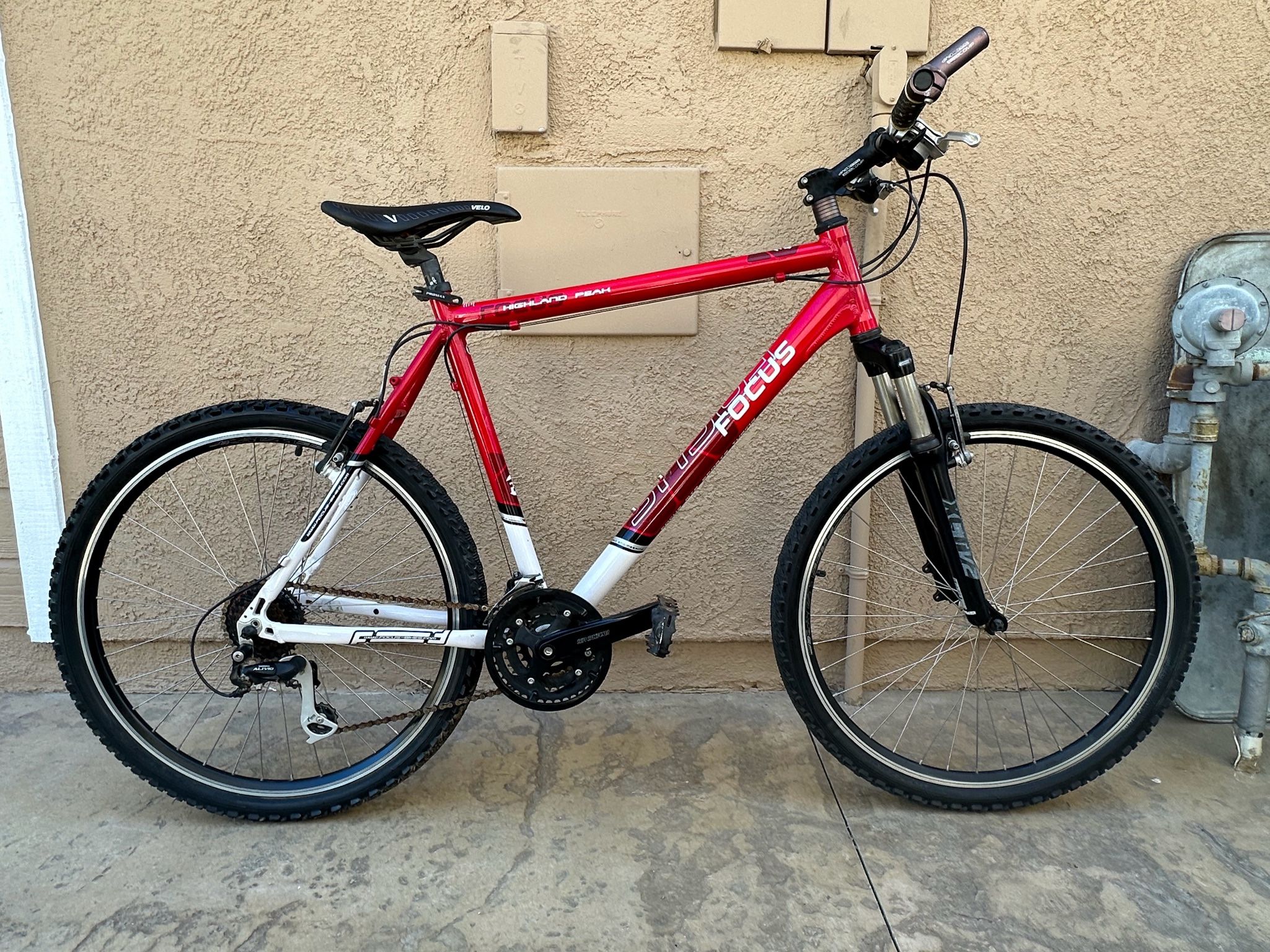 Focus Highland Peak Pro Mountain Trail Bike Shimano Alivio Super Lightweight New Tires Mtb for ...