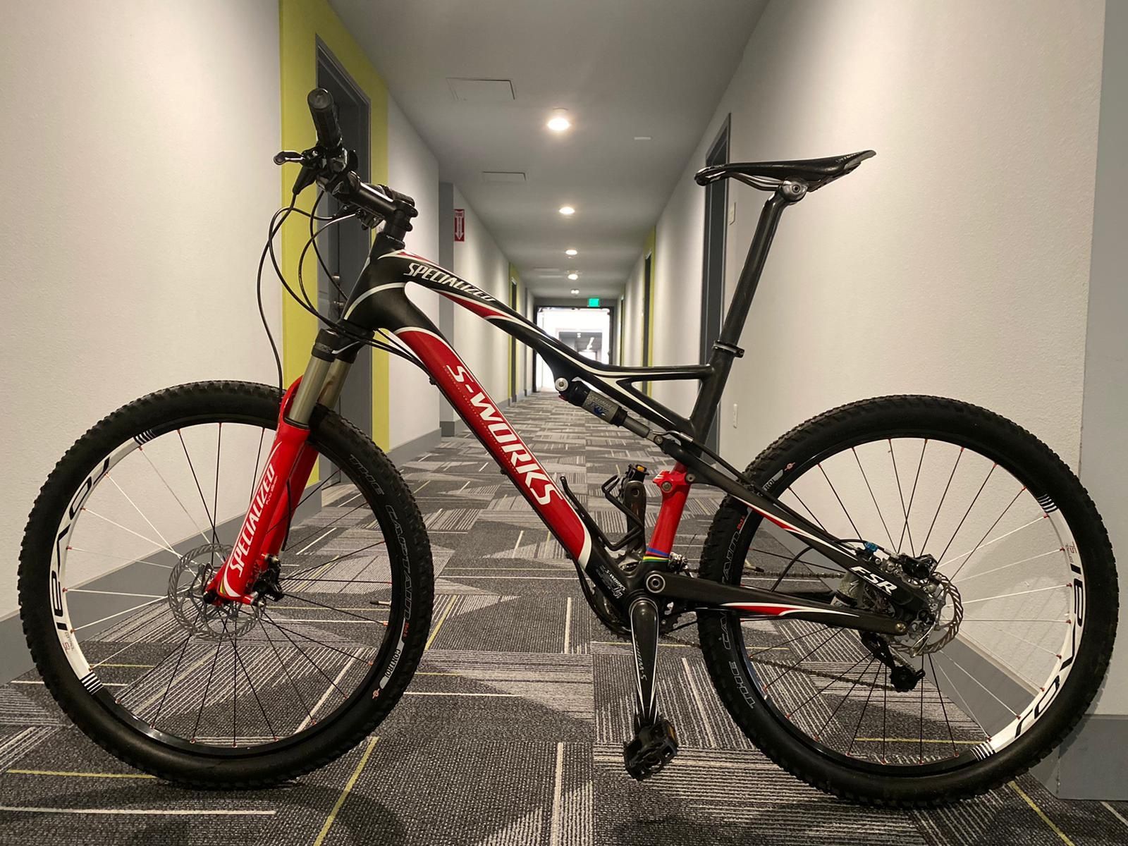 Specialized S-WORKS FULL SUSPENSION MOUNTAIN BIKE $2700 Giant Santa ...