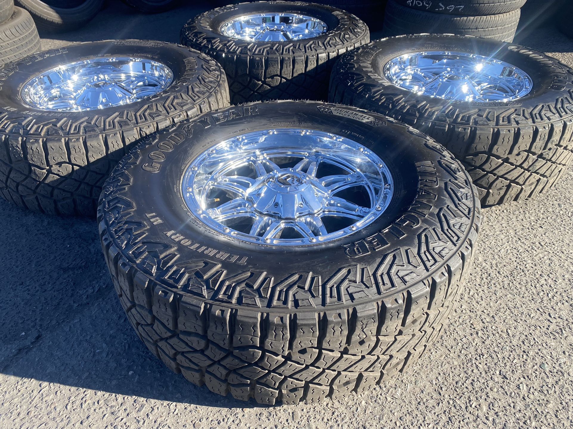 Brand New 18” Chrome Fuel Rims Wheels ( 5 lug Jeep dual drilled ...