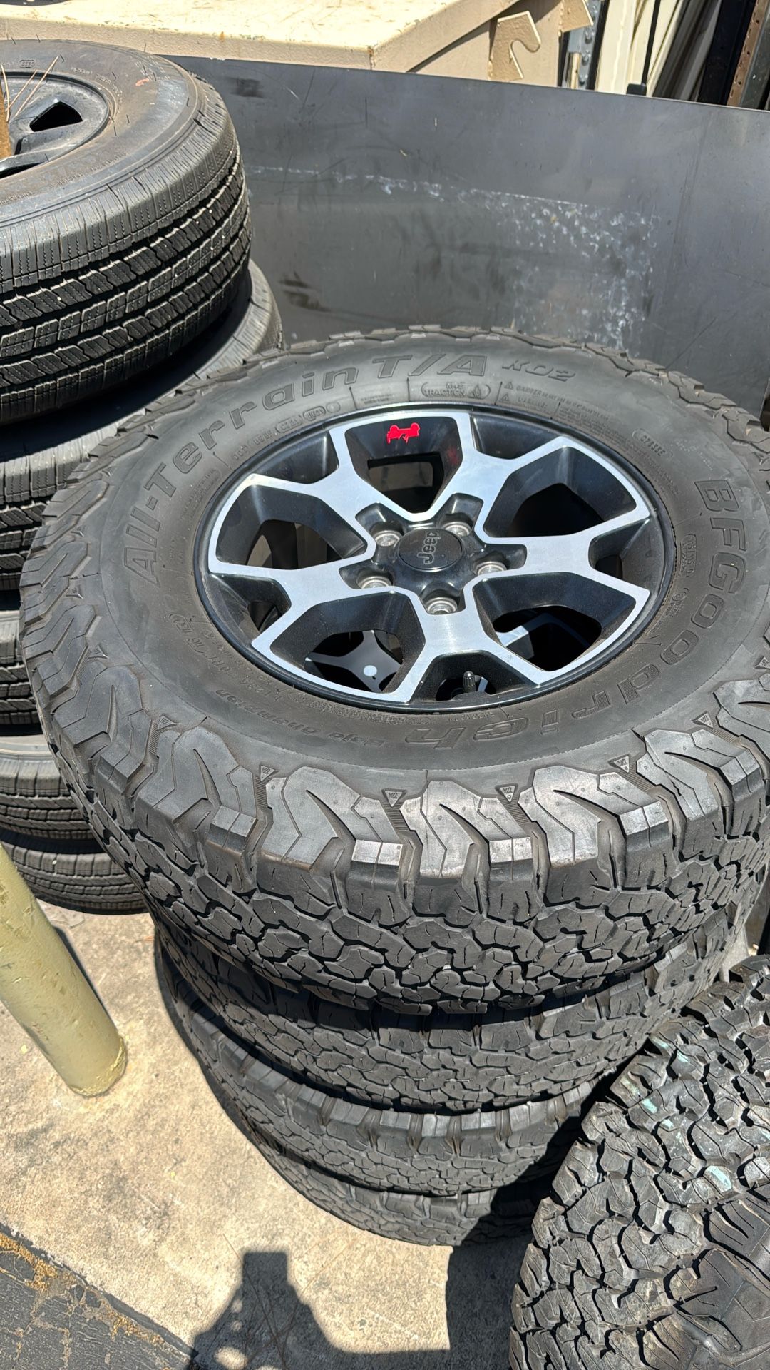 Rubicon Jeep Wheels Oem for Sale in Lakeside, CA - OfferUp