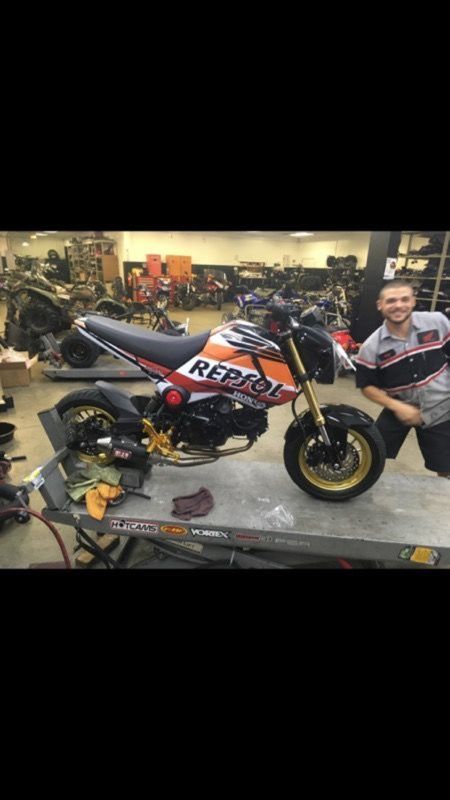 2015 Honda grom repsol edition for Sale in Pembroke Pines, FL - OfferUp