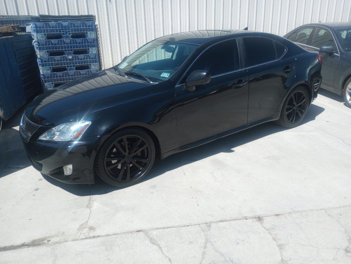 2009 Is350 Is250 Lexus Is300 for Sale in Hesperia, CA - OfferUp
