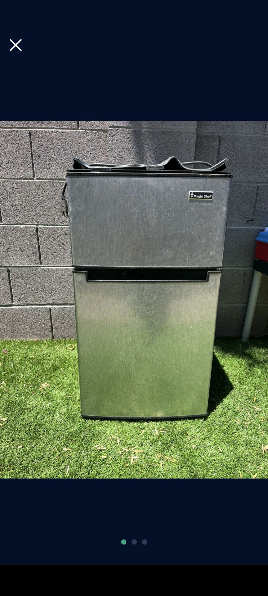 Mini Refrigerator w/Freezer for Sale in Mesa, AZ - OfferUp