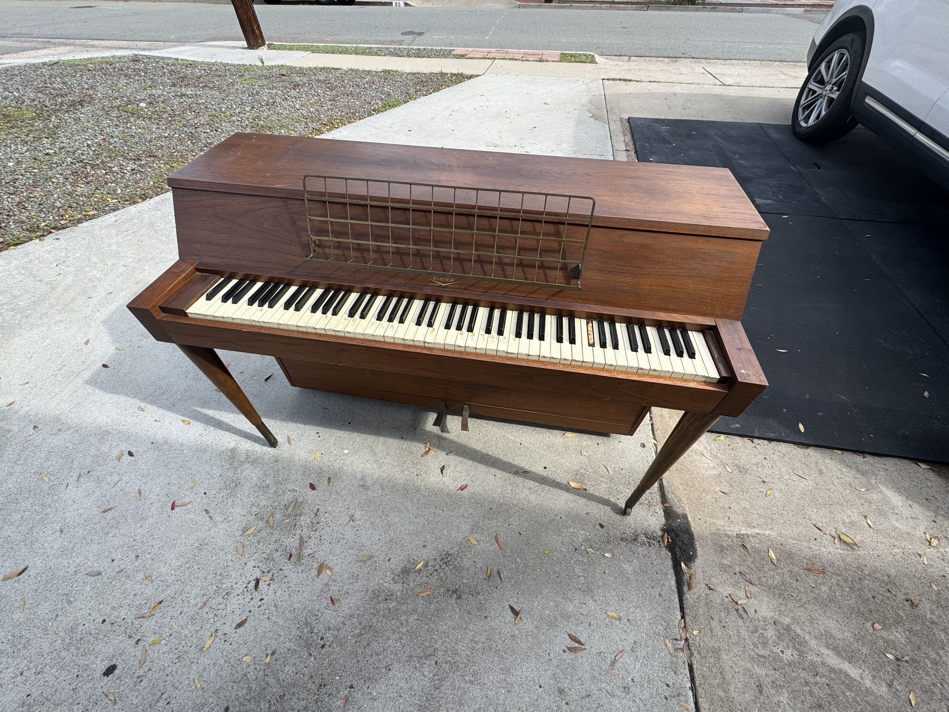 Upright Piano for Sale in Chula Vista, CA - OfferUp