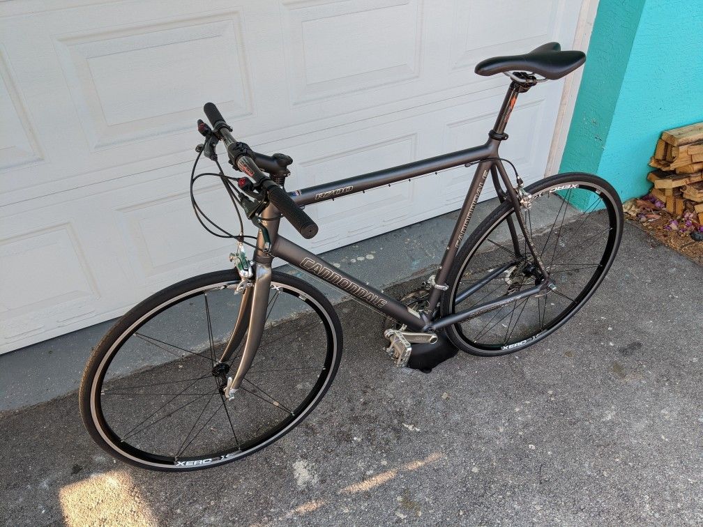 Cannondale R700 - Caad7 - Custom road / hybrid bike for Sale in Lake ...