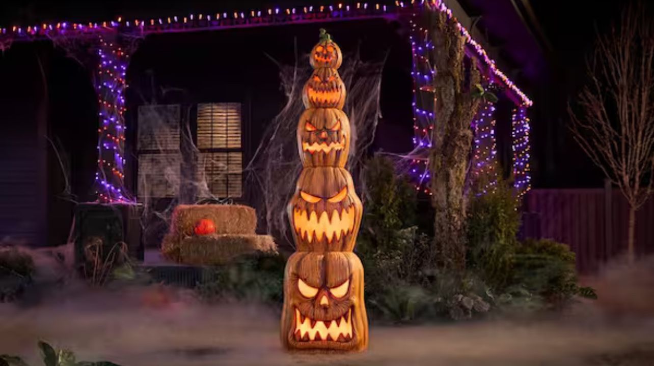 8.5 ft. Giant-Sized LED Jack-O-Lanterns Stack for Sale in Huntington ...