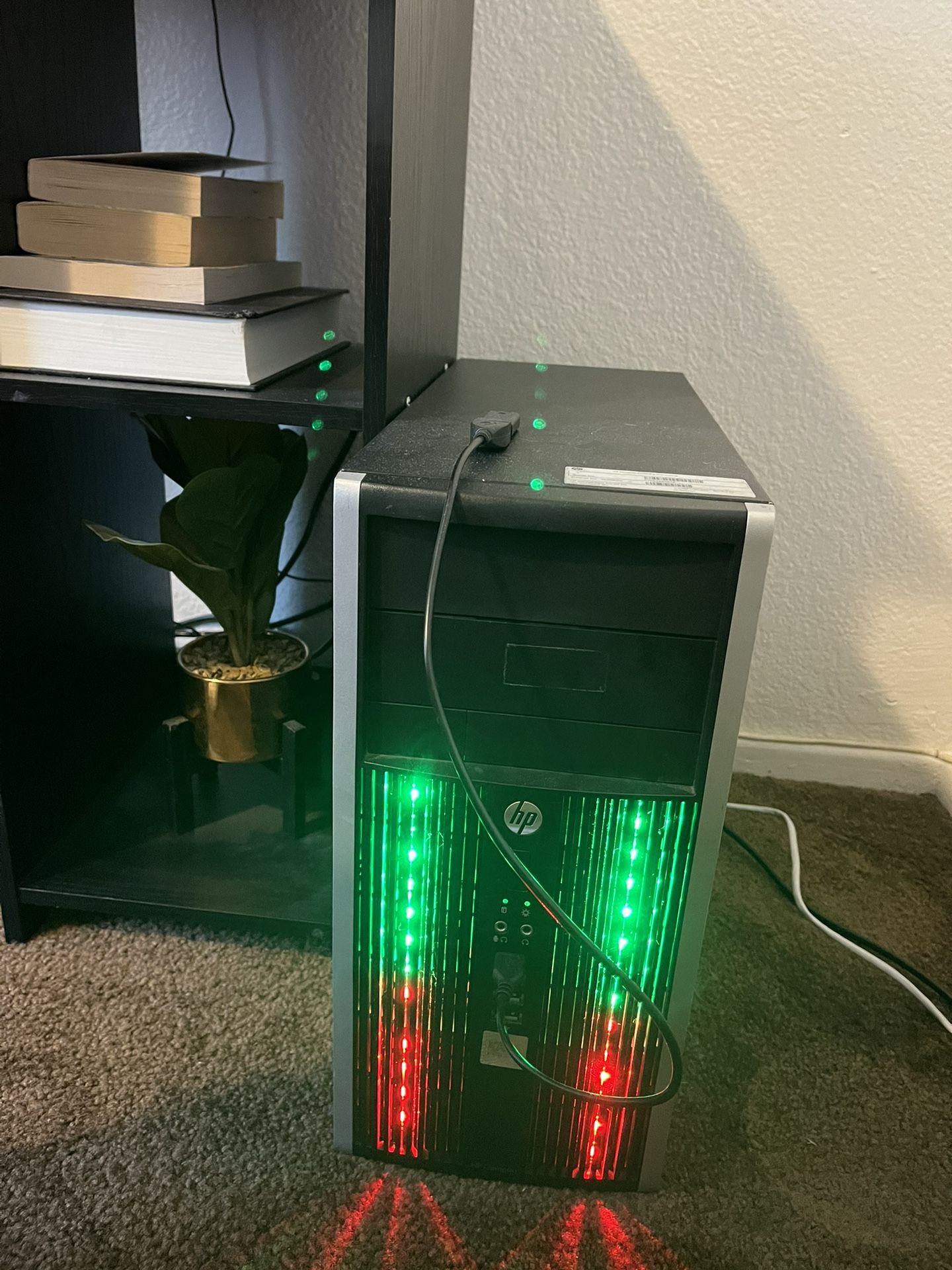 Gaming PC: HP RGB Gaming Desktop PC, Intel I7 3.4Ghz, 16G, 1TB SSD ...