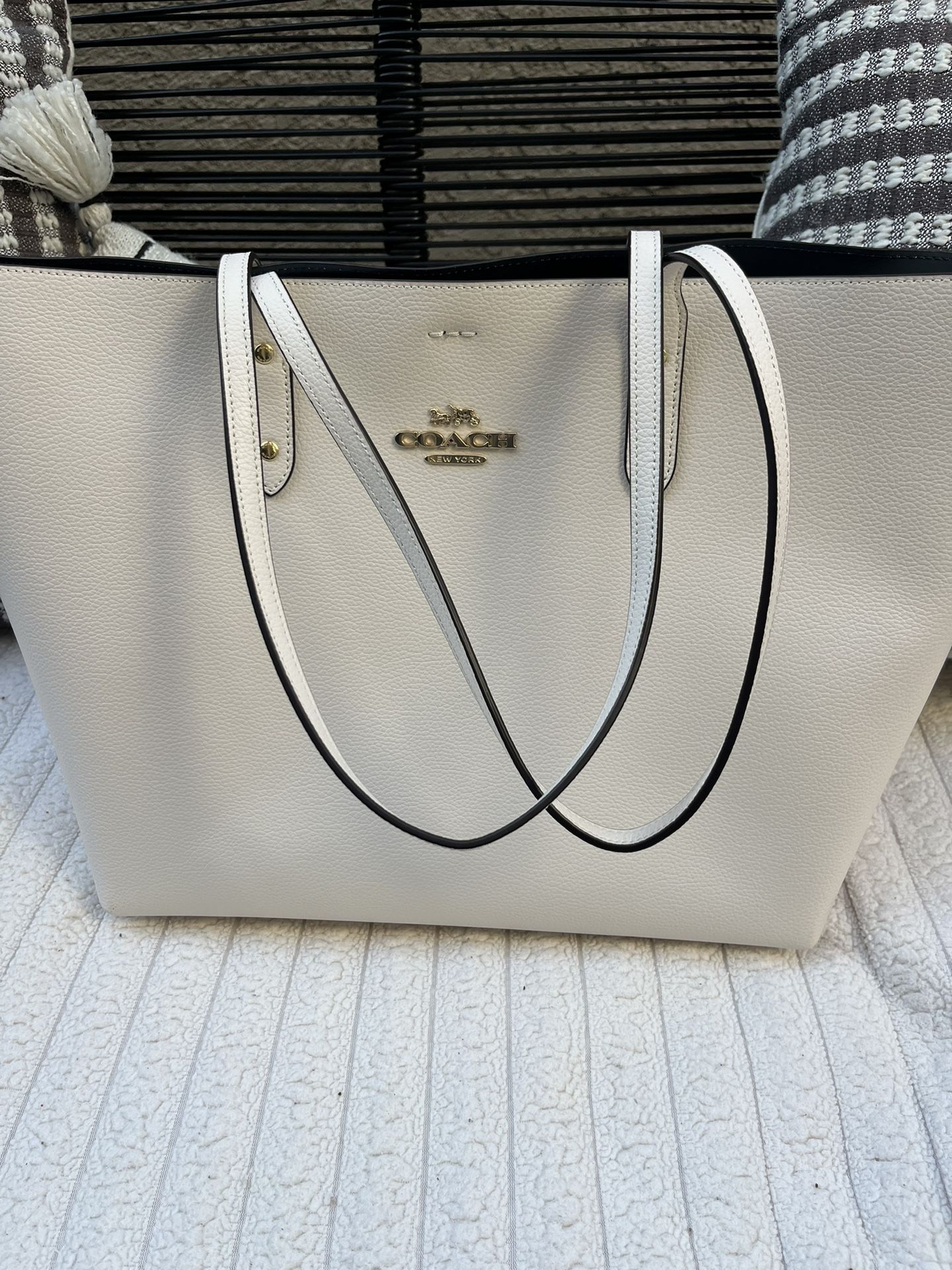 Brand New Coach bag for Sale in Costa Mesa, CA - OfferUp