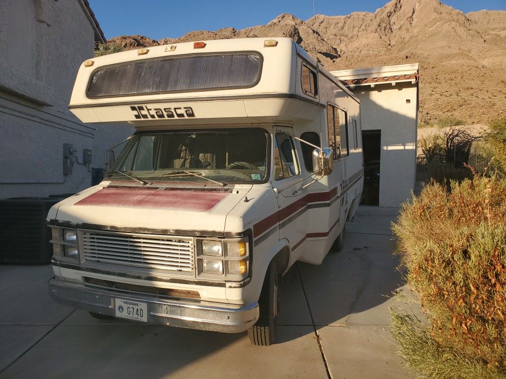 Groovy 1982 Chevy Itasca Winnebago RV Motorhome c3500 v8 5.7L for Sale ...