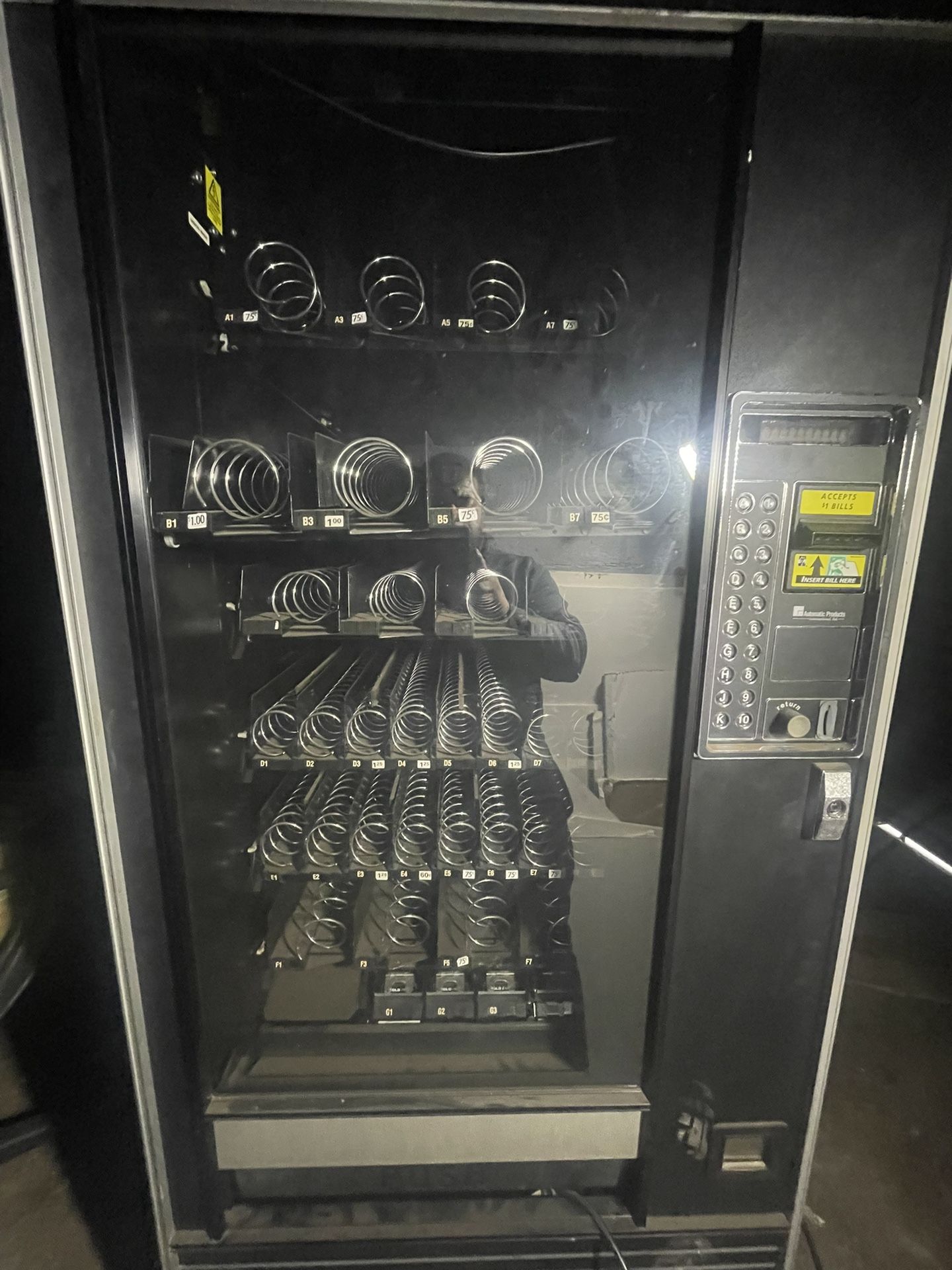 Vending Machine for Sale in Philadelphia, PA - OfferUp
