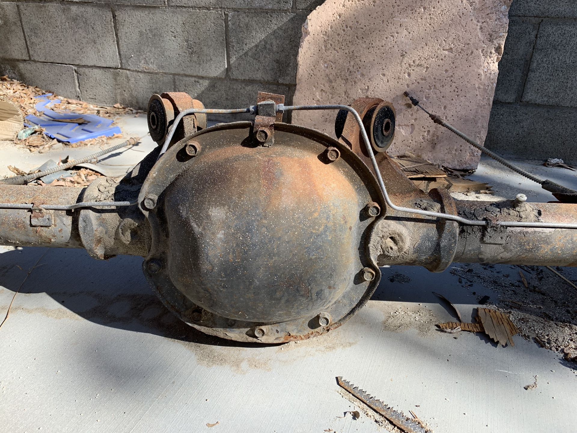BOP 10 bolt rear end, Non posi. for Sale in Cathedral City, CA - OfferUp
