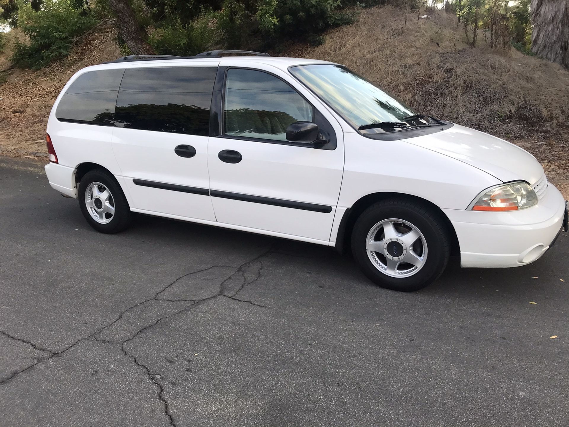2003 Ford Windstar for Sale in San Diego, CA - OfferUp