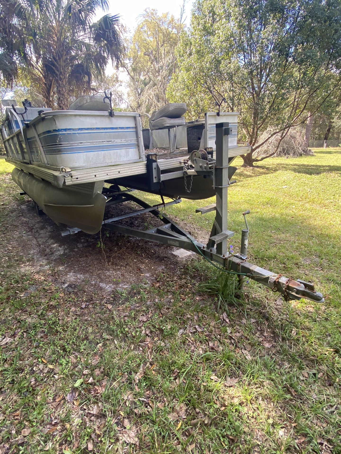Pontoon boat for rebuild for Sale in Orange City, FL - OfferUp