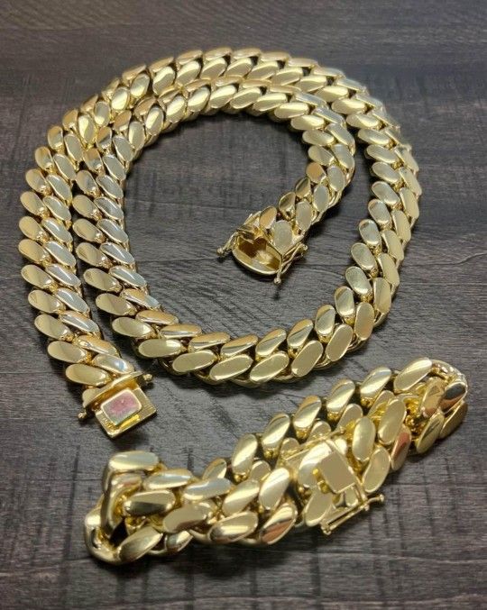 24MM Cuban Link Set 14k Gold Plated Doesn't Loses Color for Sale in ...