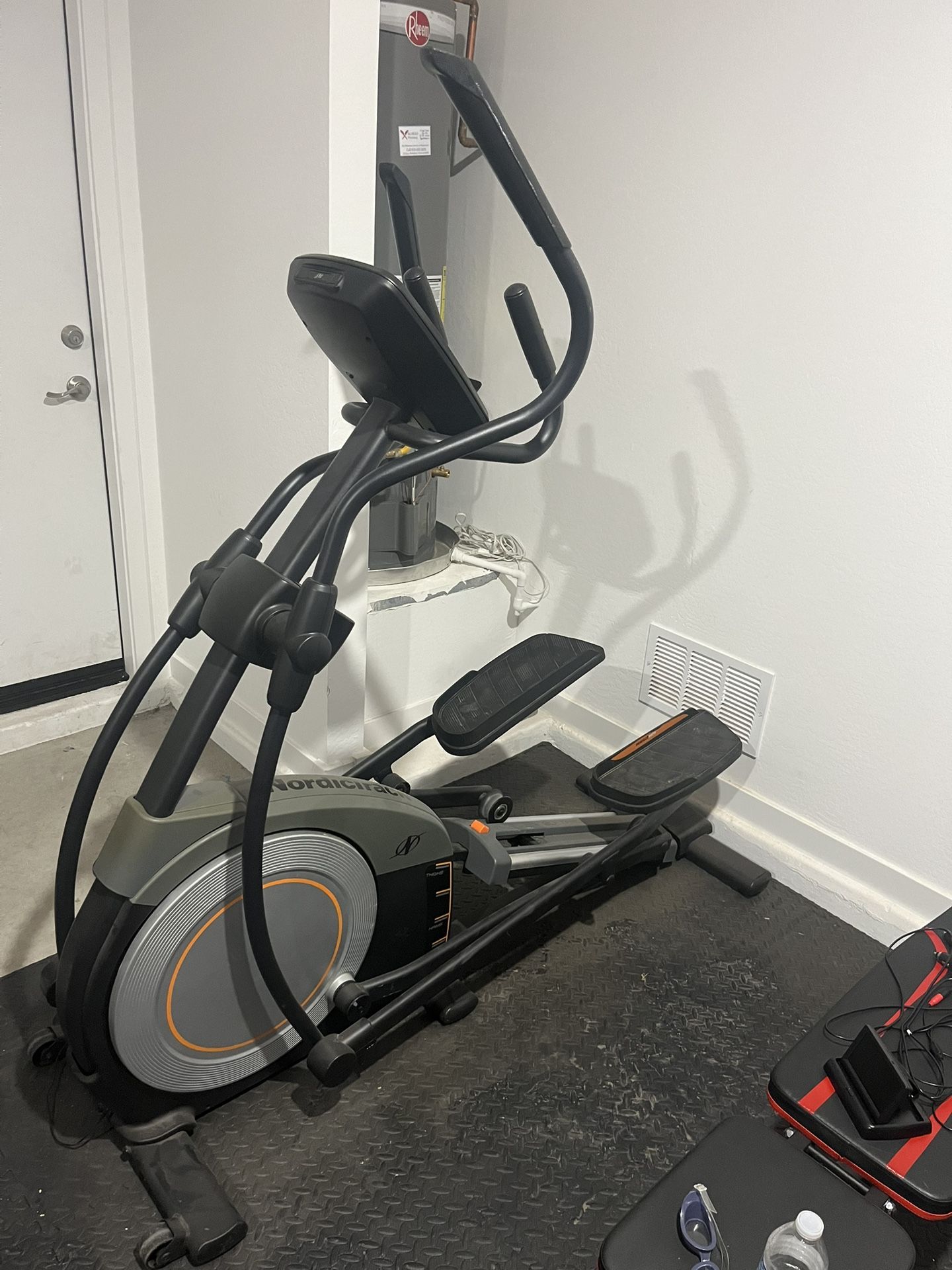 Nordic Track Elliptical for Sale in Phoenix, AZ - OfferUp